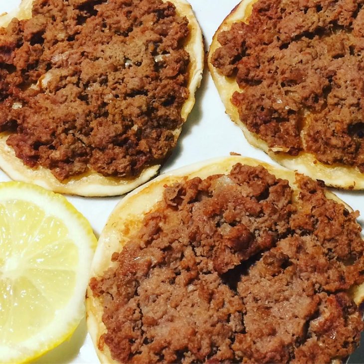 Lajma Bagin (Mini-Pizzas de Carne Molida) - Recetas Judias
